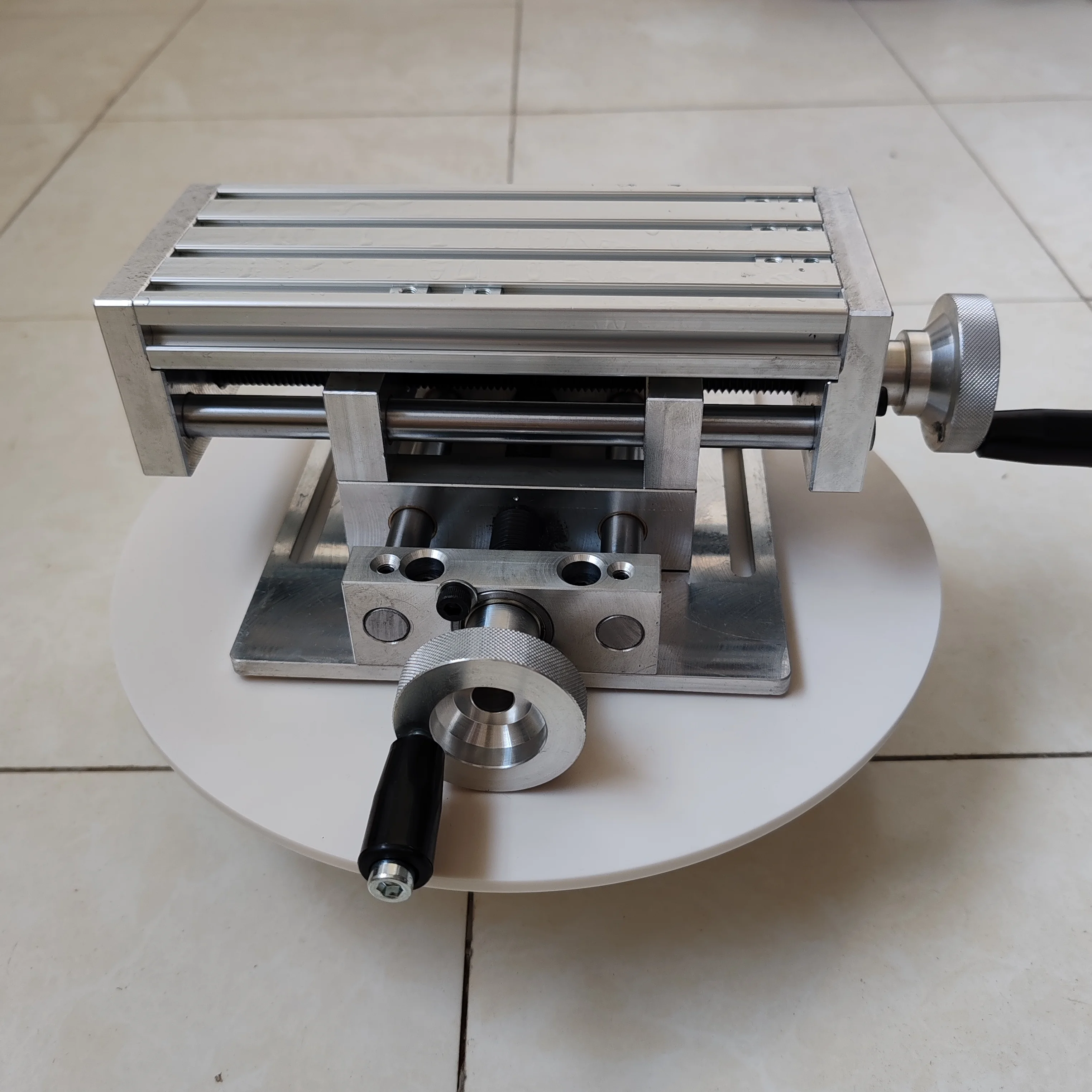 High-precision-and-multifunctional-workbench-drilling-and-milling ...