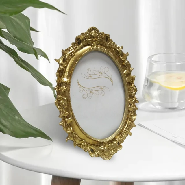 Fancy Oval Frame