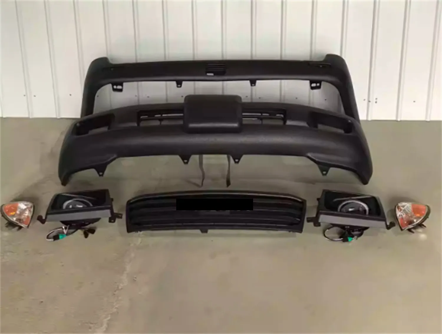 Car-Body-kit-front-and-rear-bumper-surrounded-for-Toyota-lc100-Radiator ...