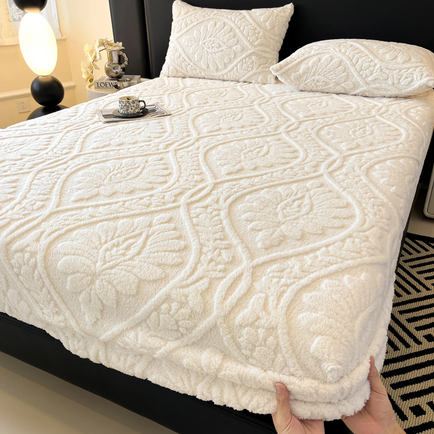 European Style Jacquard Taffeta Fitted Sheet Winter Warm Soft Plush ...