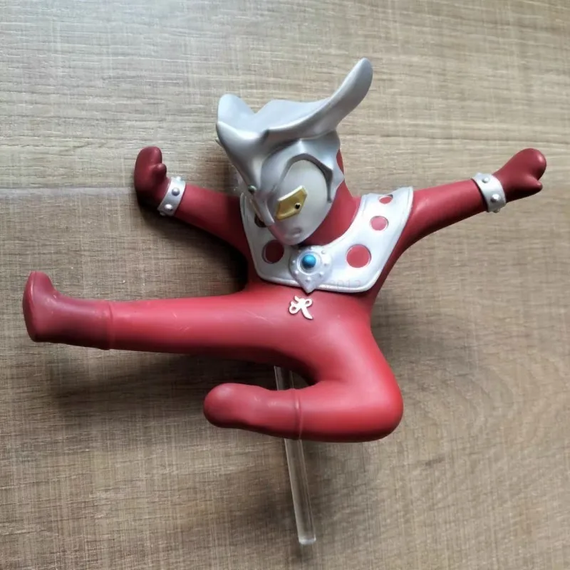 Ultraman Leo Toys