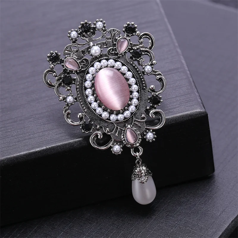 Vintage Palace Antique Baroque Western Brooch with Pearl and Gemstone ...