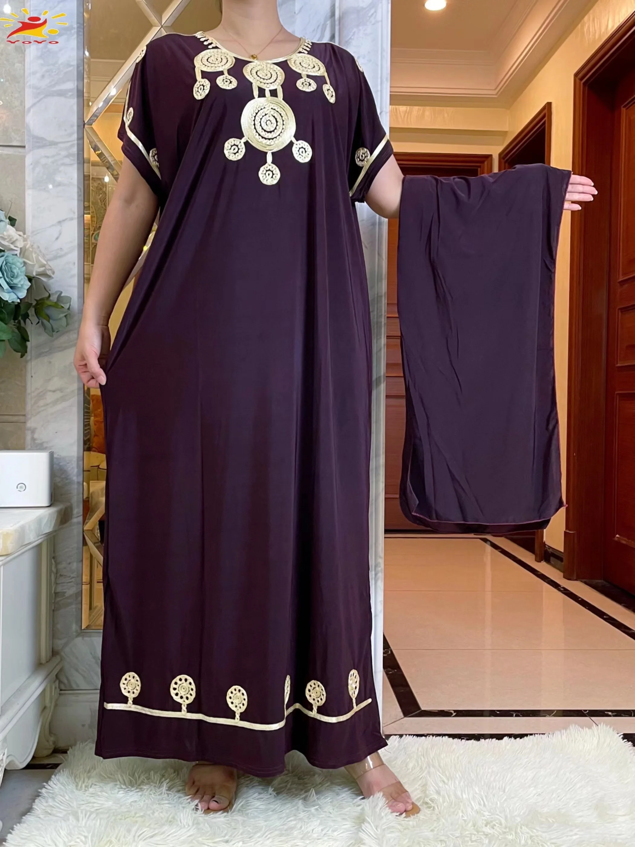 Qatari Women Clothing