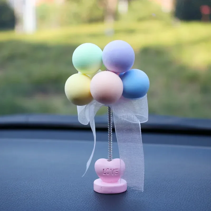 Car-Ornaments-Nodding-Balloon-Car-Dashboard-Decor-Spring-Shaking-Head ...