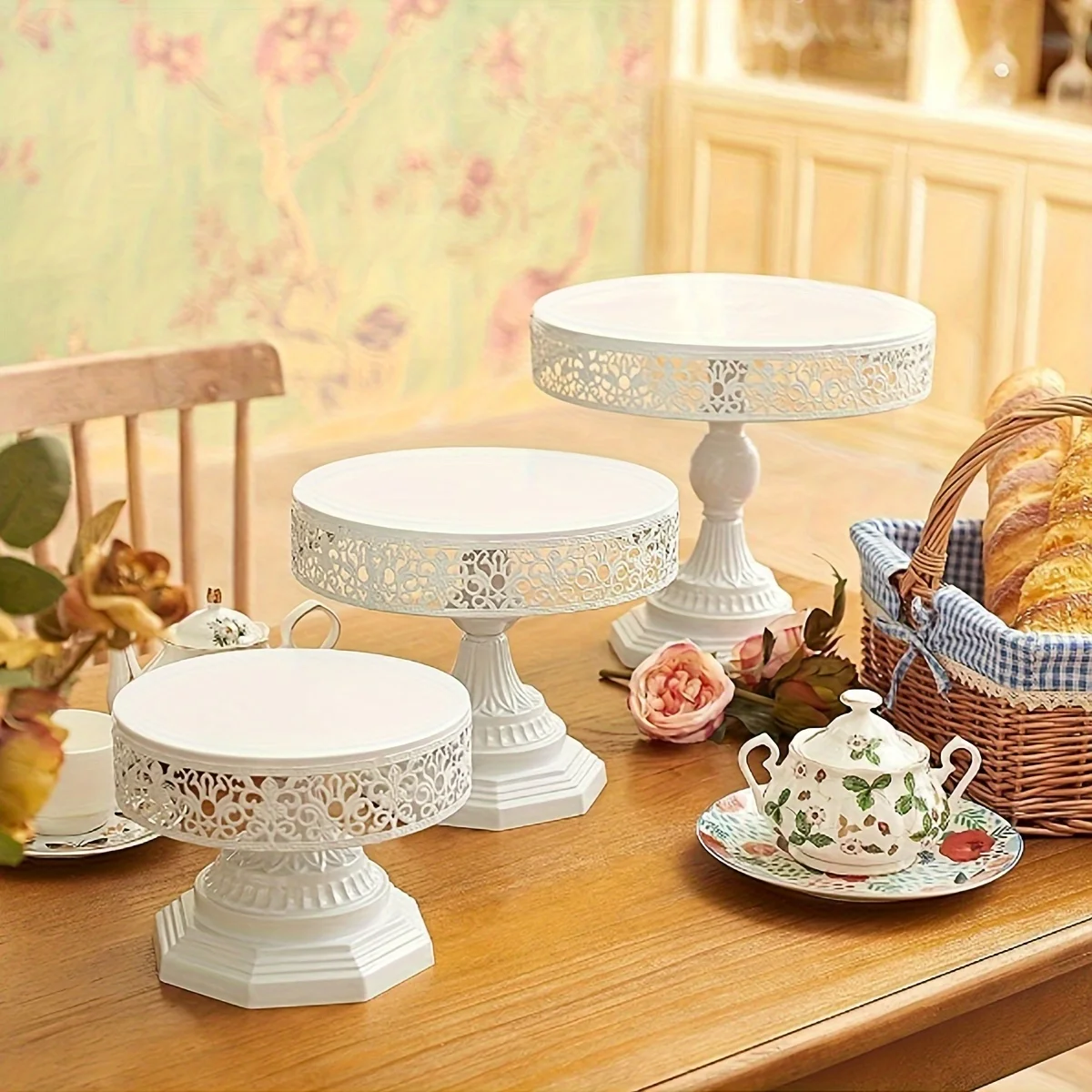 7-9-Inch-Circular-Aluminum-Pattern-Hollow-Rotating-Cake-Decoration-Rack ...