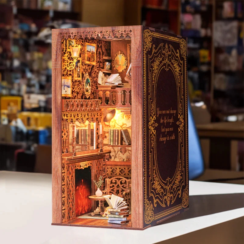 Christmas Diorama DIY Book Nook Kit With LED Light & Dust Cover ...