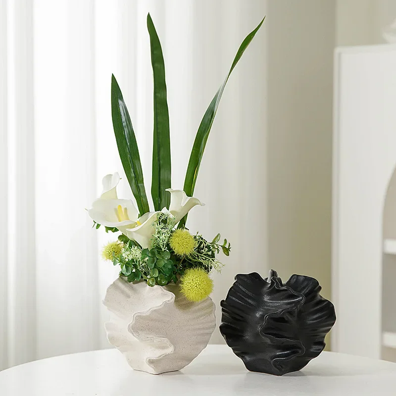Ceramic Vase Irregular Folds Curve Petal Shape Flower Vase Flower ...