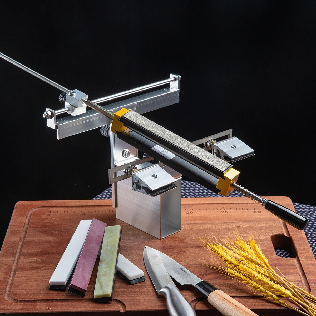 Professional-Knife-Sharpener-with-Adjustable-Angle-Double-Clamp ...