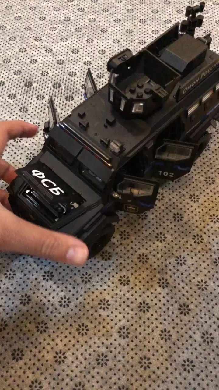 Diecast cars sabertooth 1/24 scale CHE ZHI model with simulation of ...