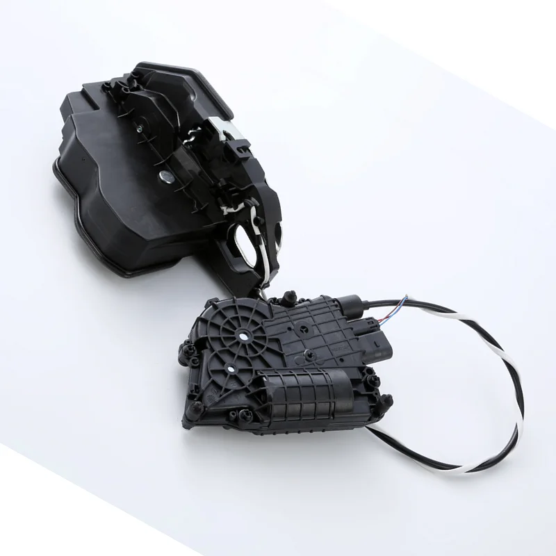 앞 좌측 자동차 파워 도어 잠금 액추에이터 소프트 클로즈 시스템, BMW F07 535i GT 550i GT ...