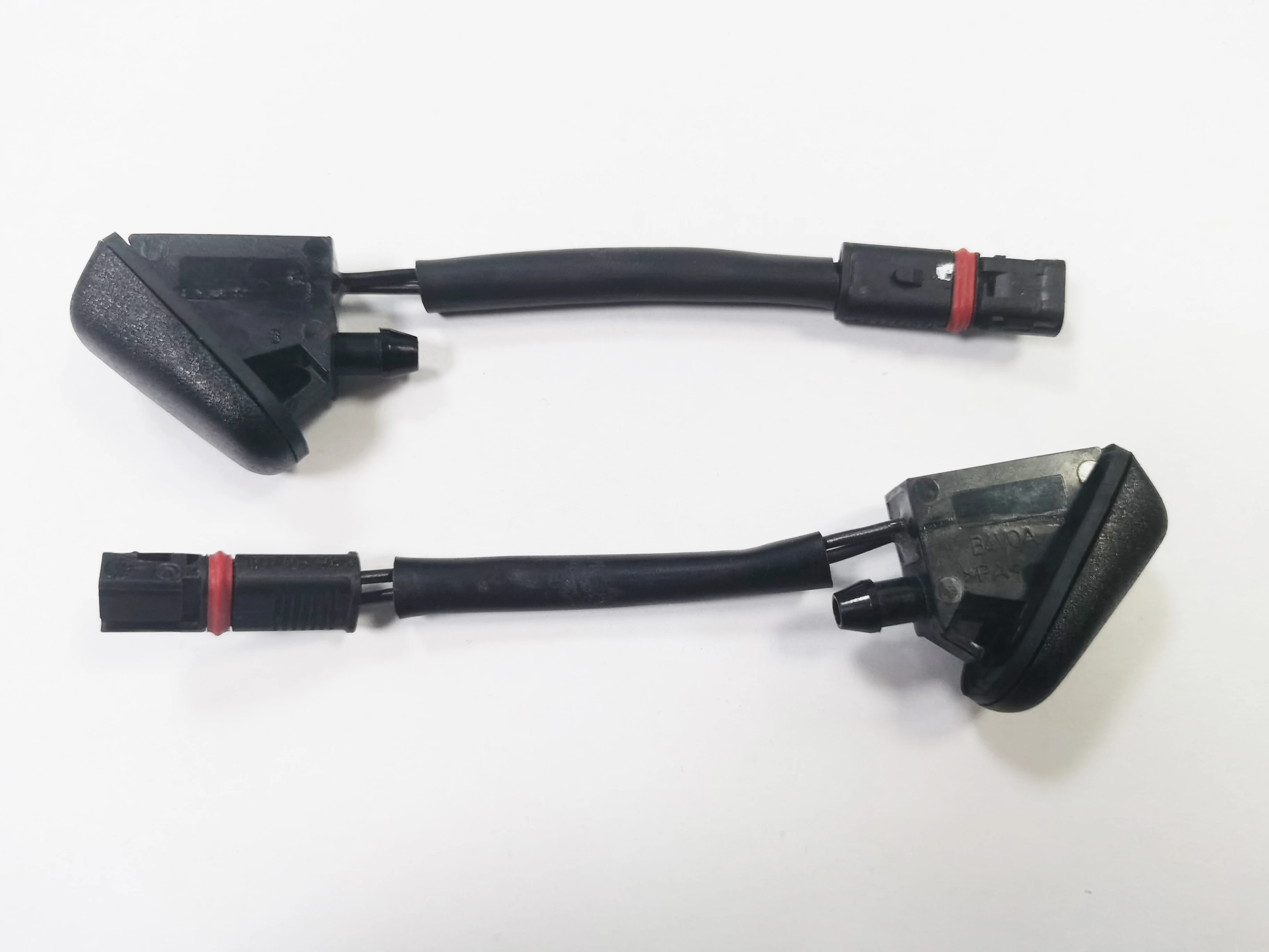 2Pcs/lot Front Windshield Wiper Washer Jet Nozzle With Heating For BMW ...