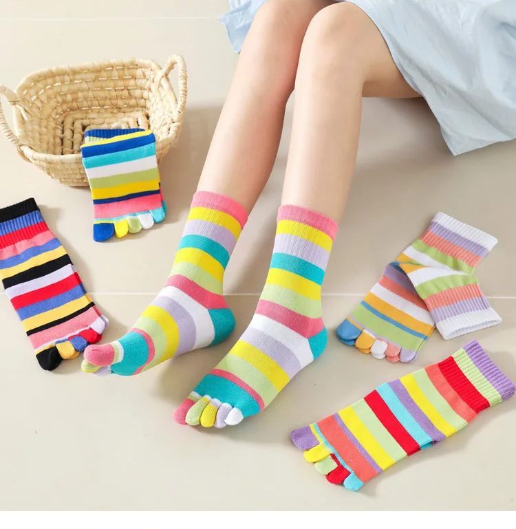 Women Toe Socks Autumn And Winter Rainbow Five Finger Socks Thickened ...