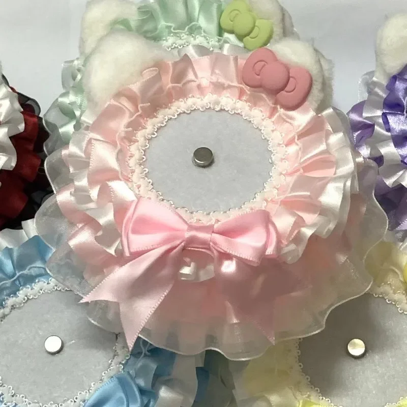 Pastel-de-cumplea-os-de-aspecto-alto-terminado-con-tiras-de-encaje-y ...