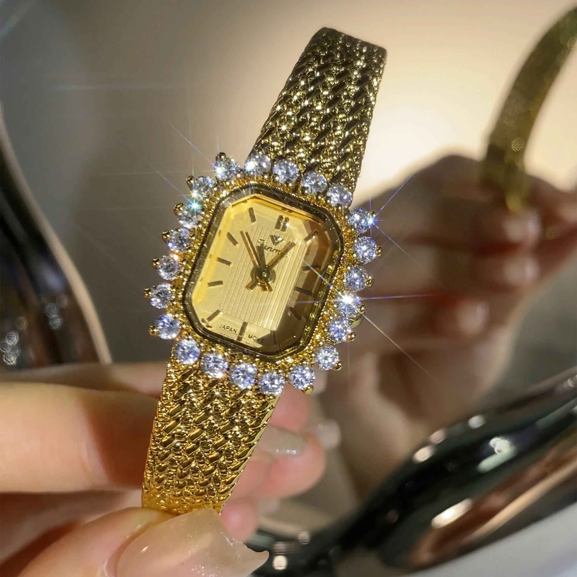 New-hot-selling-quartz-women-s-watch-inlaid-with-rhinestones-luxurious ...