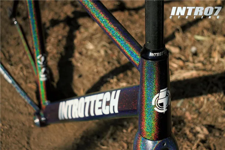 khung INTRO7 FS02 - TSUNAMI