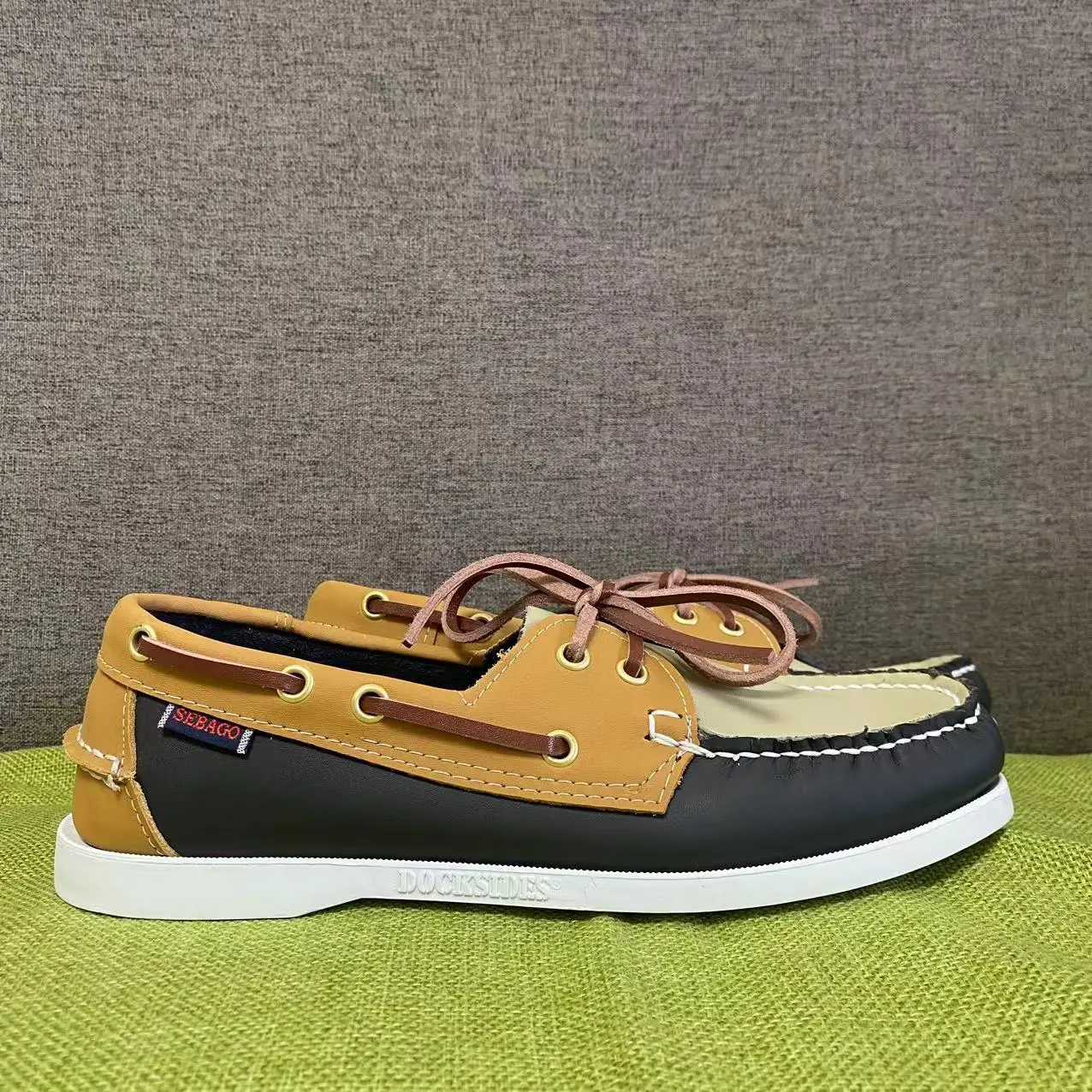 SEBAGO-Men-Authentic-Docksides-Shoes-Premium-Leather-Moc-Toe-Lace-Up ...