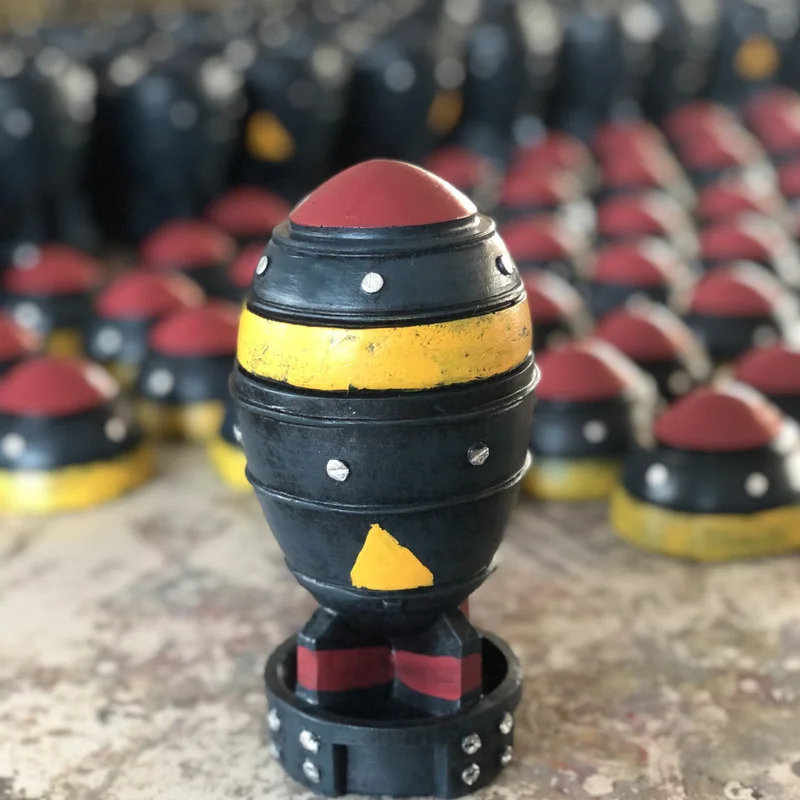 Mini-Nuke-Organizer-Desktop-Art-Crafts-Decorations-Resin-Crafts-Office ...