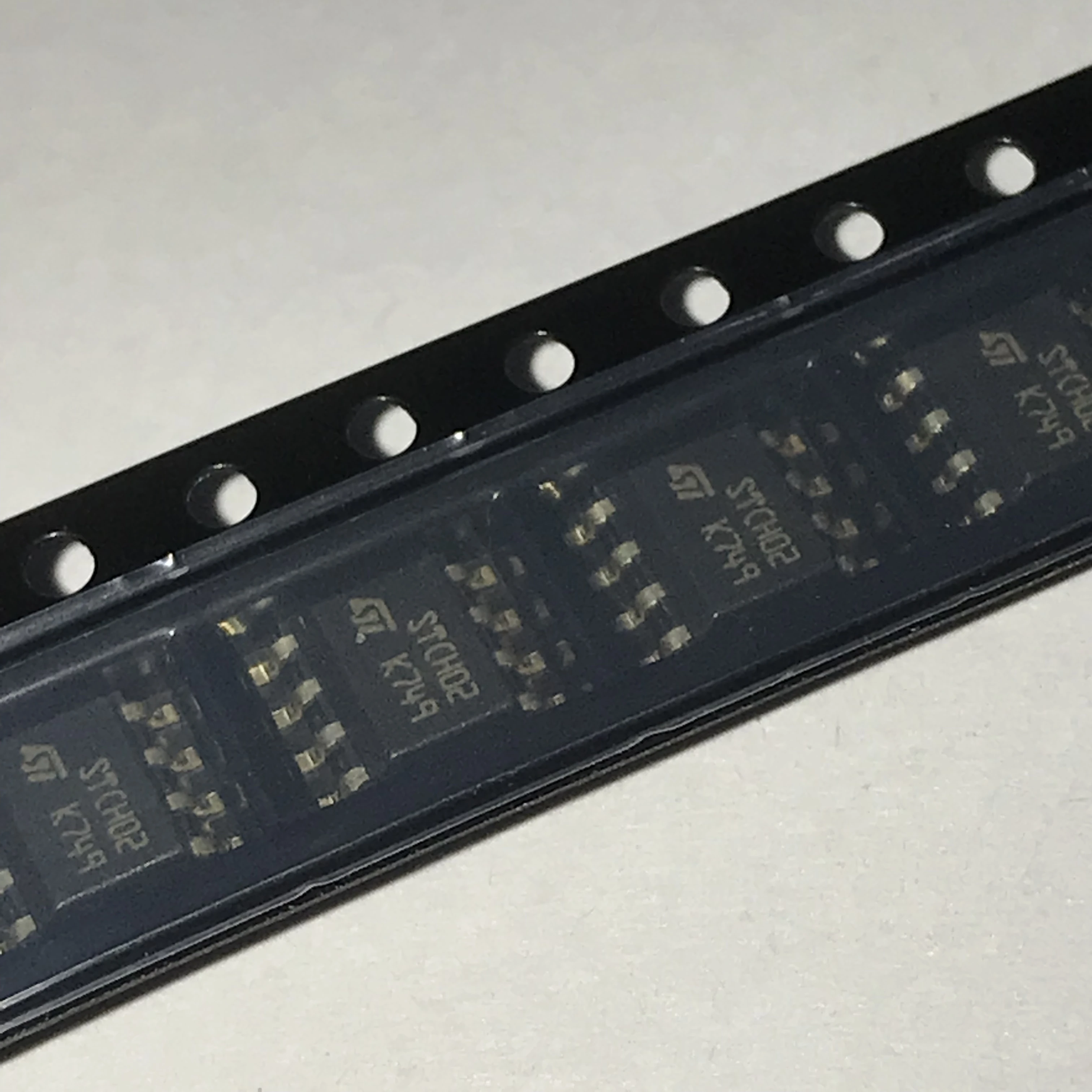 New-original-STCH02TR-silk-screen-STCH02-SMT-SOP-8-switch-power-supply ...