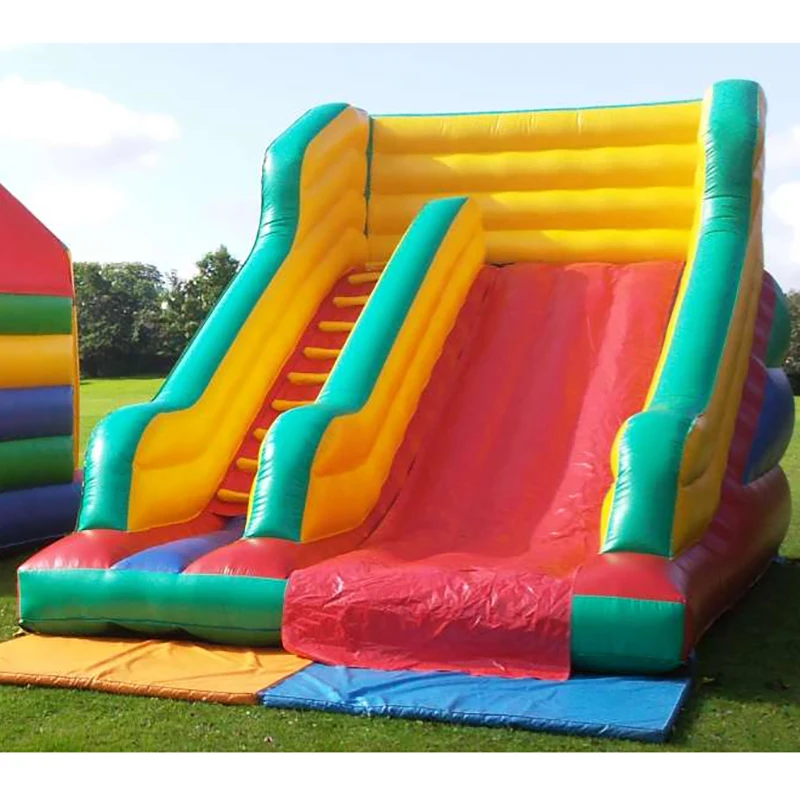 Inflatable-slide-with-foam-steps.jpg