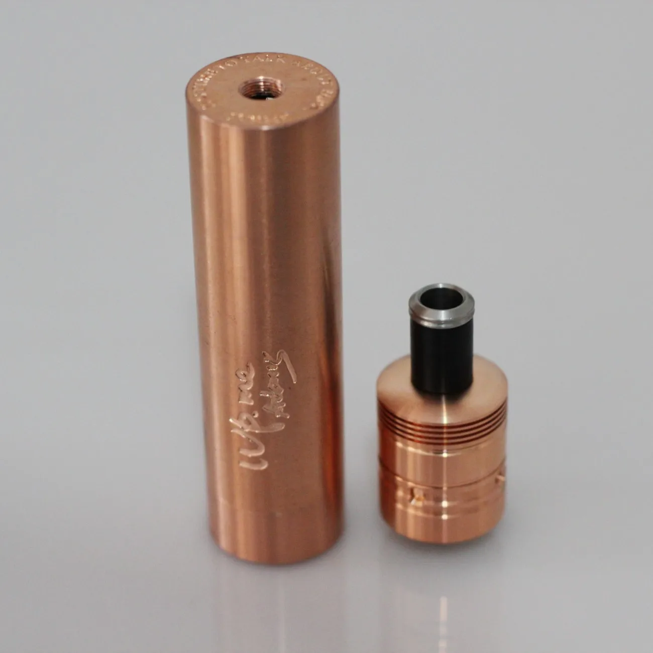 SMPL-Mech-Mod-Mec-nico-18650-22mm.jpg