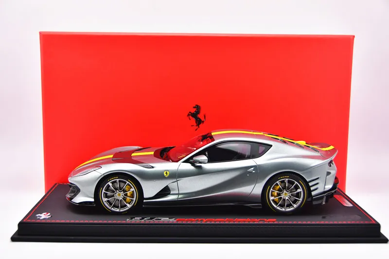 Modèle De Voiture De Collection Ferrari 1 18 En Résine Moulée Échelle