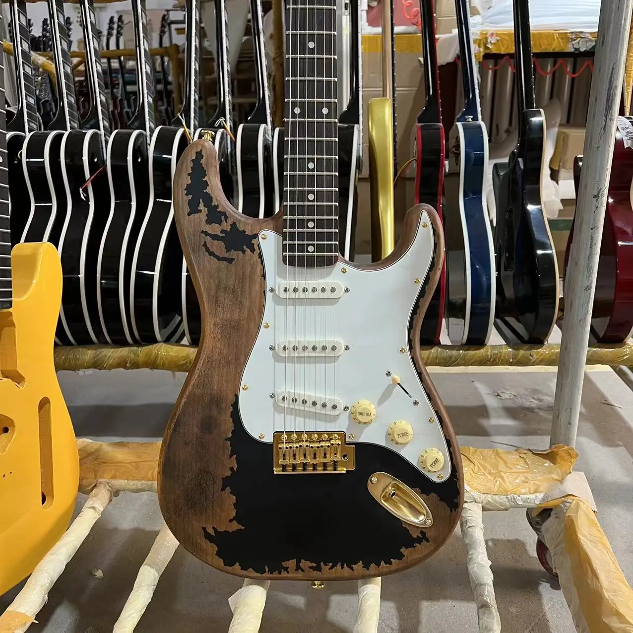 Guitarra-El-ctrica-reliquia-ST-cuerpo-de-aliso-Color-negro-diapas-n-de ...