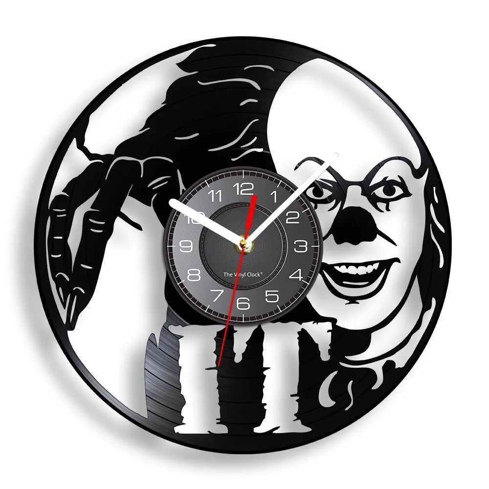 The Scary Dark Clock That Turned My Living Room Into a Haunted Theater