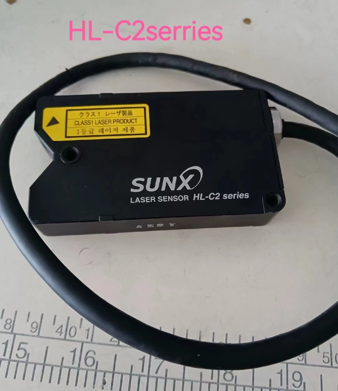 SUNX-Laser-Displacement-Sensors-HL-C2-series-in-good-condition.jpg