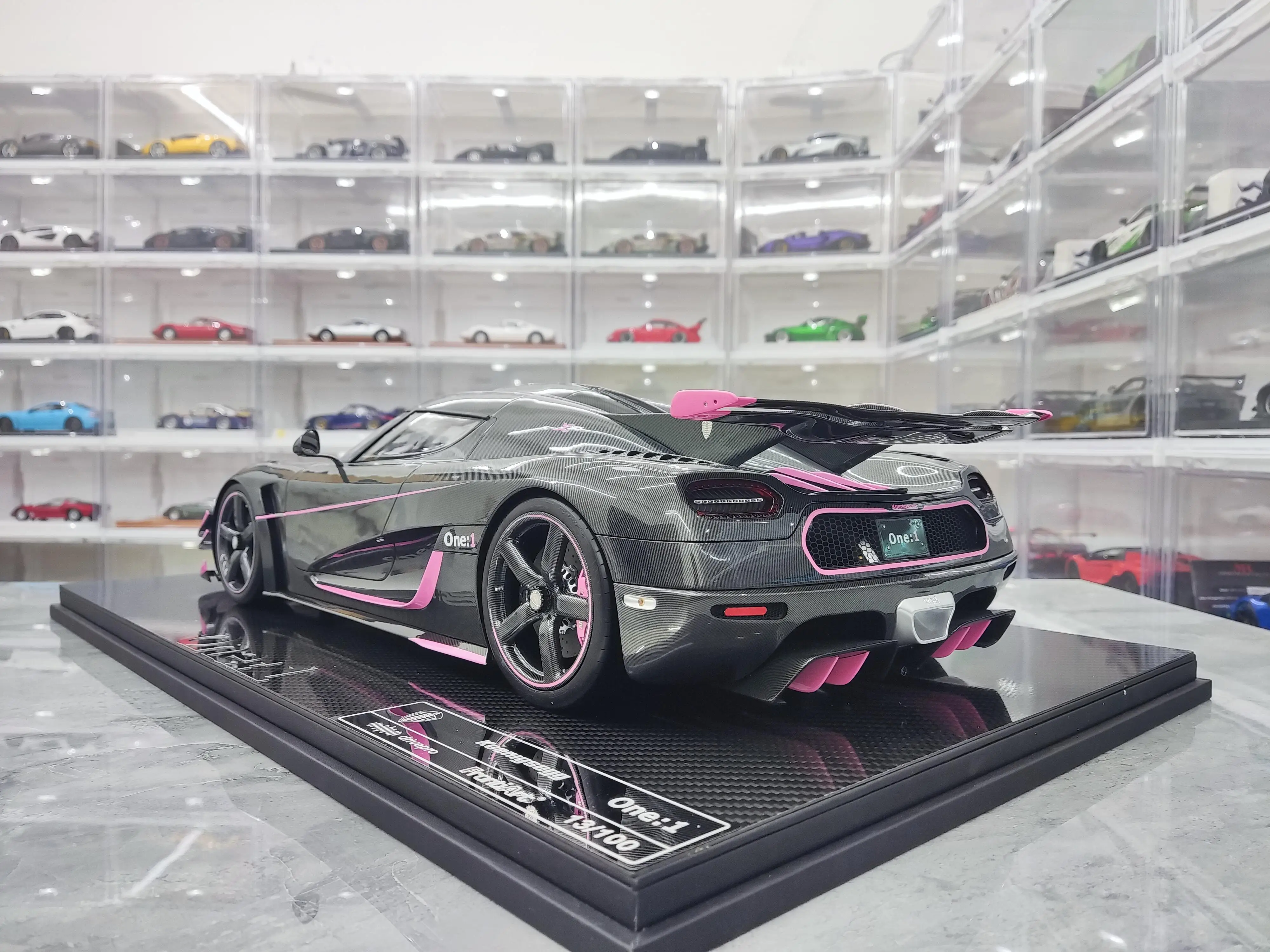 Pink Koenigsegg Agera