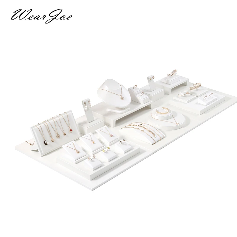 White Leather Pendant Necklace Chain Jewellery Display Bust Mannequin ...