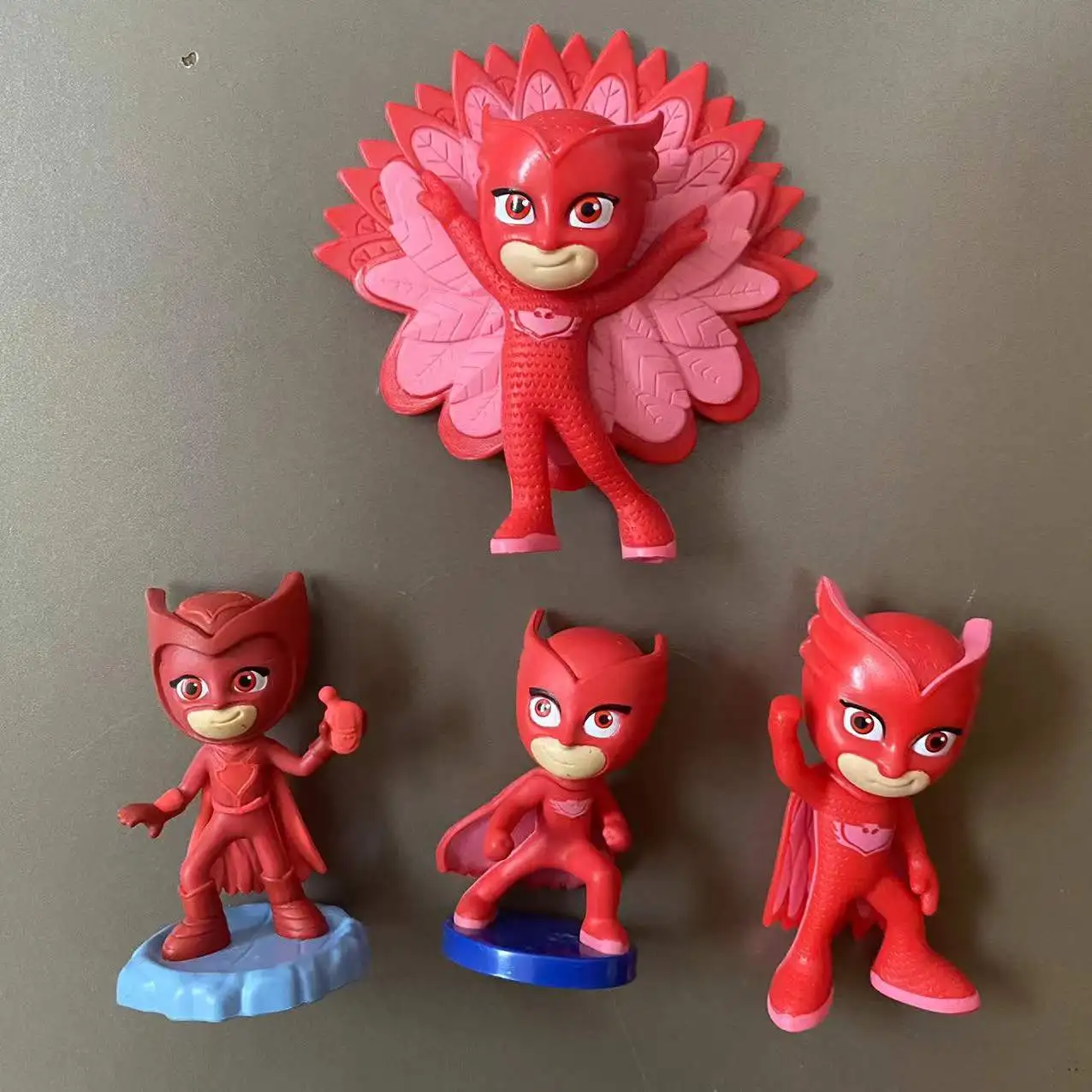 Cartoon-Figure-Series-Action-Figure-Connor-Gekko-Amaya-Romeo-Luna-Girl ...