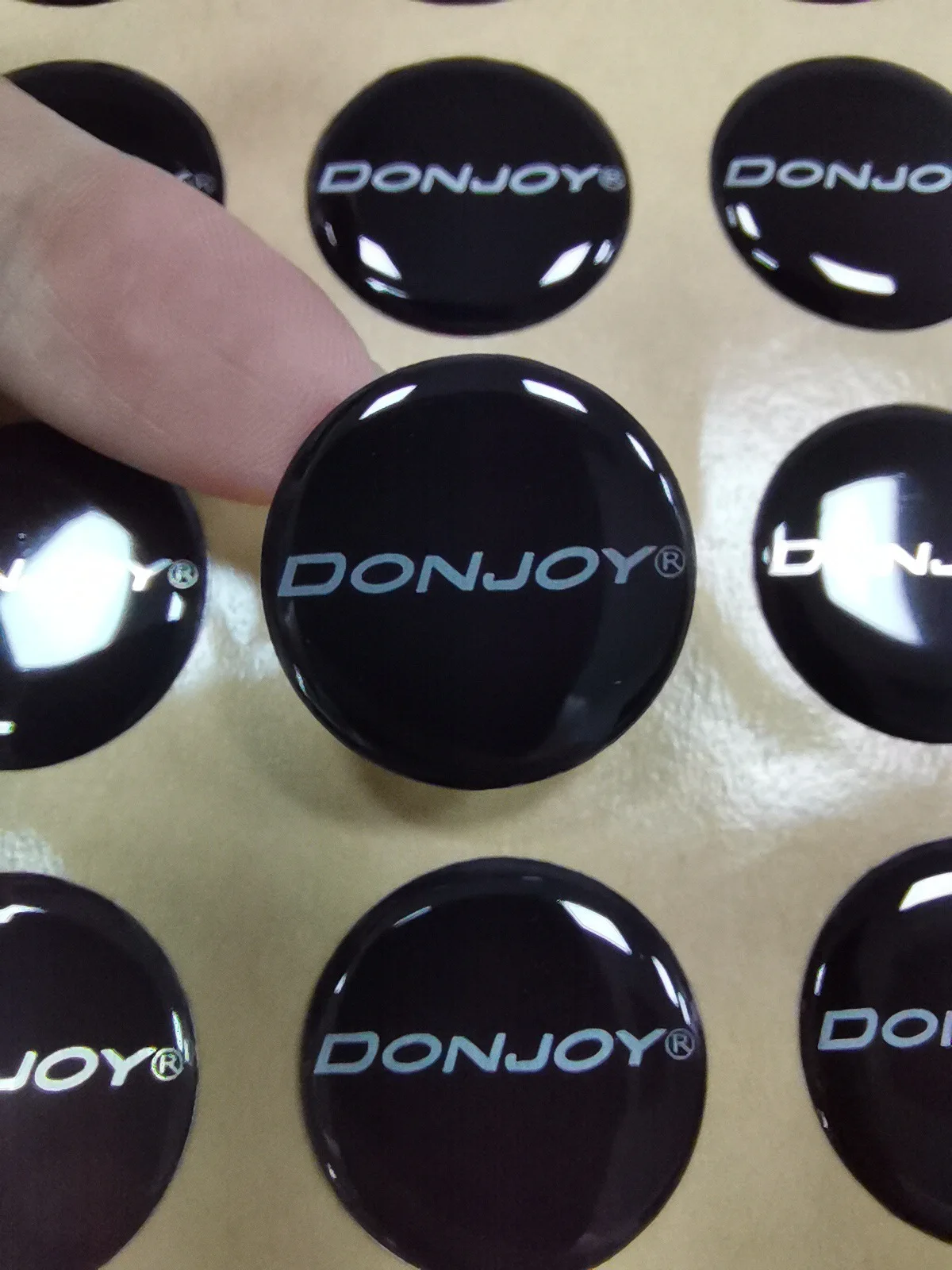 Custom-Dome-Epoxy-Resin-Sticker-3D-Gel-Logo-Crystal-Label-Transparent ...
