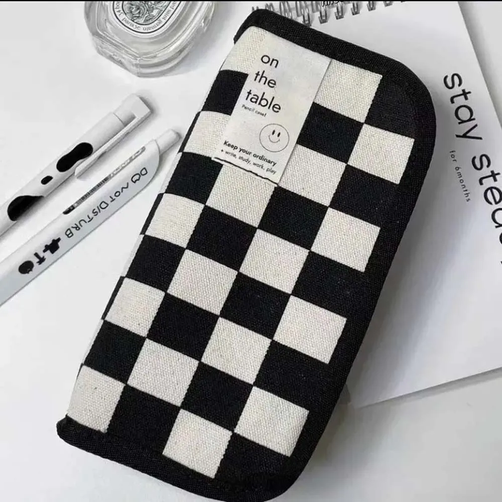 Black-and-White-Checkerboard-Pattern-Pen-Bag-Simple-Fashion-Large ...