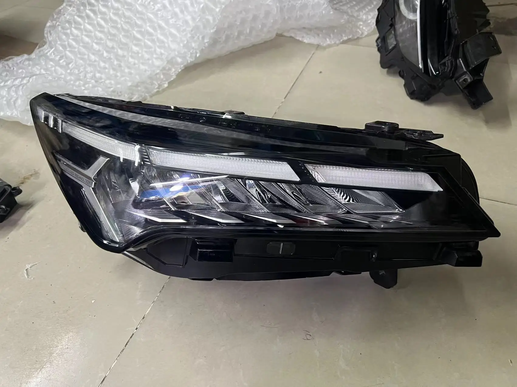 Front-Headlight-Headlamp-for-Geely-Coolray-proton-X50-22-24-Daytime ...