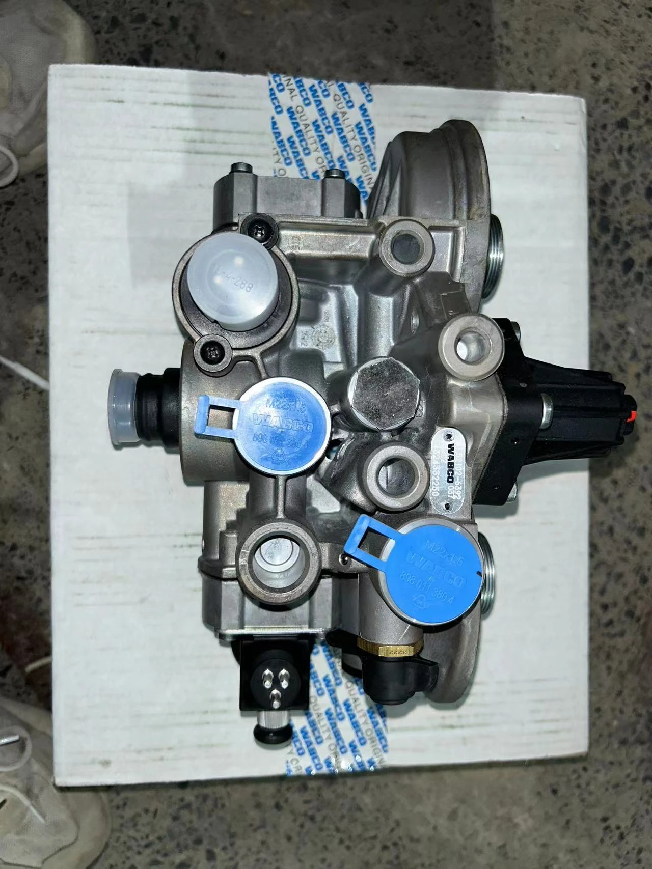 4324332250 81521026382 4324332000 트윈 챔버 공기 건조기 + 언로더 kmaz 5490 54901 ...