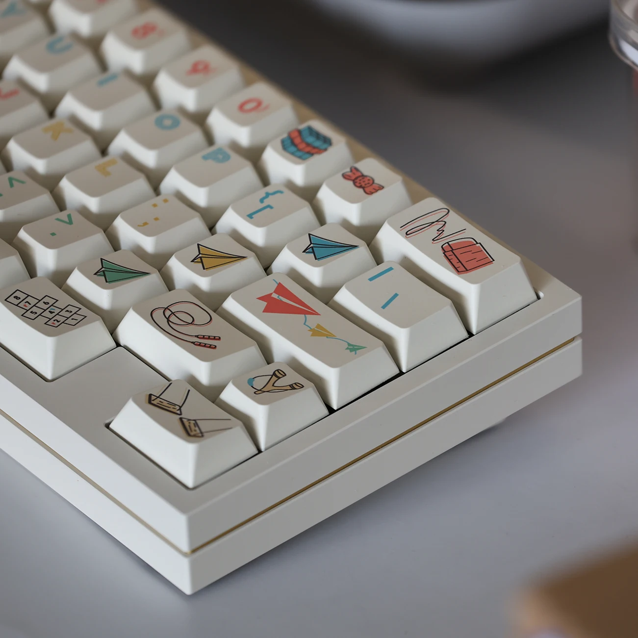 AlephKey Paper Plane Theme Cherry Profile Keycaps 1.5mm Thickness PBT ...