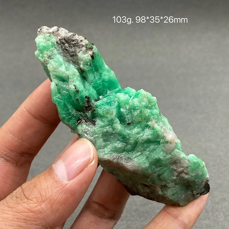 100% Natural green emerald mineral gem-grade crystal specimens stones ...