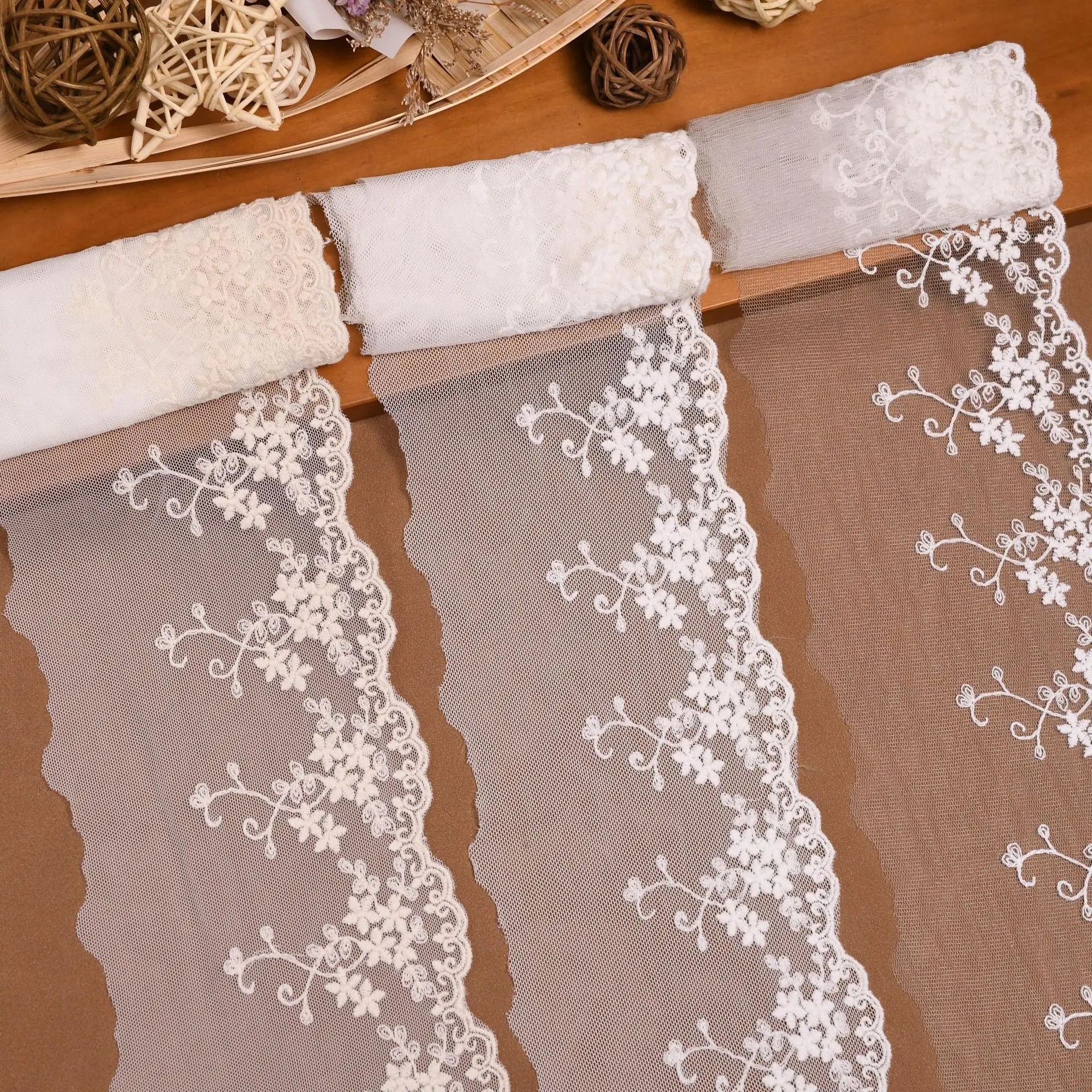 20 Yards Embroidery Hollow Wavy Net Yarn Edge Cotton Flowers Beige Lace ...