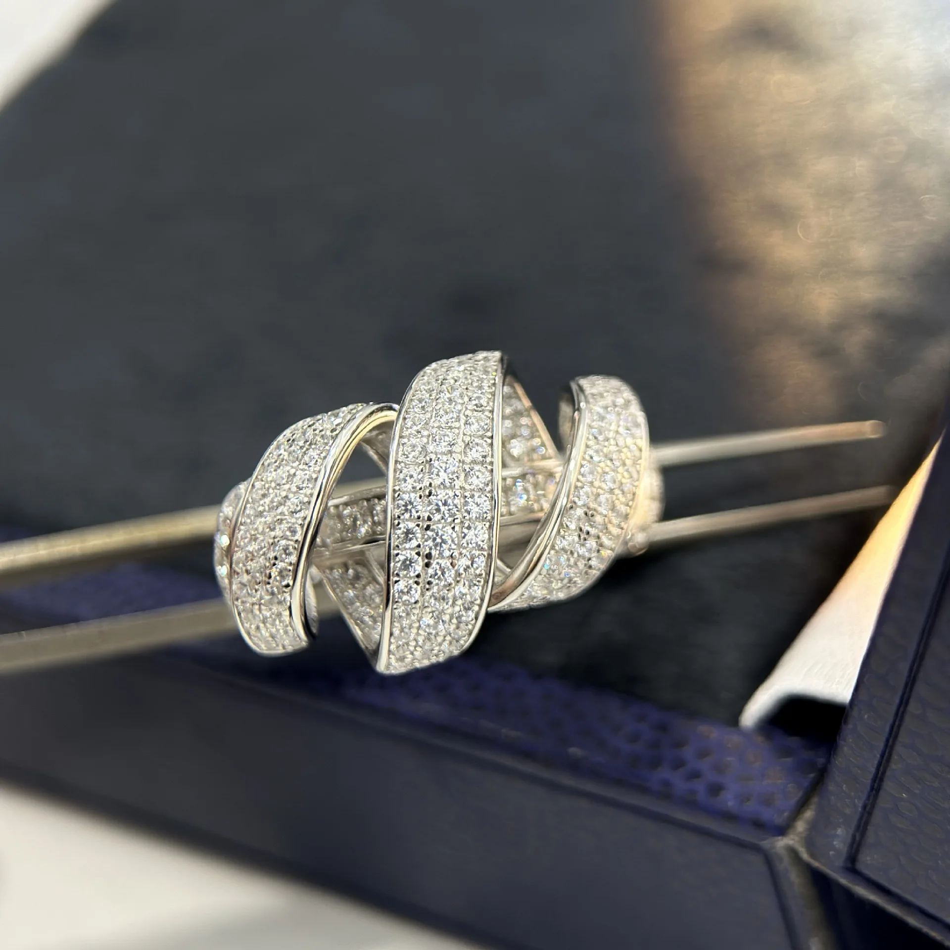 2024-S925-New-Fashionable-Classic-High-Quality-Brand-Luxury-Women-s-Jewelry-Ribbon-Shining ...