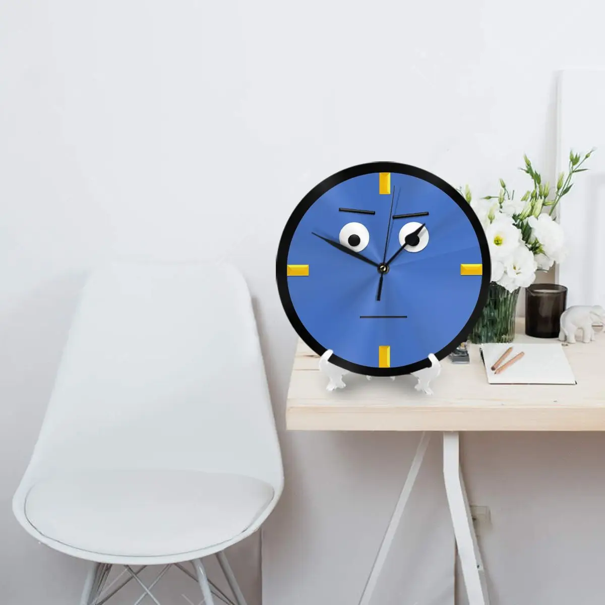 Dhmis Clock