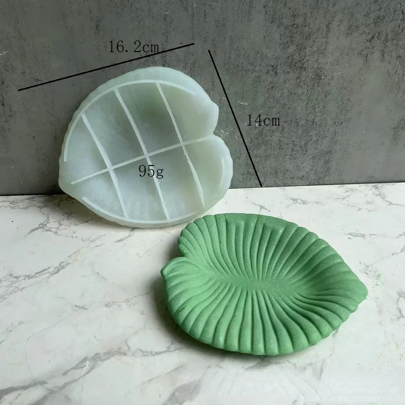 Leaf Shape Plate Design
