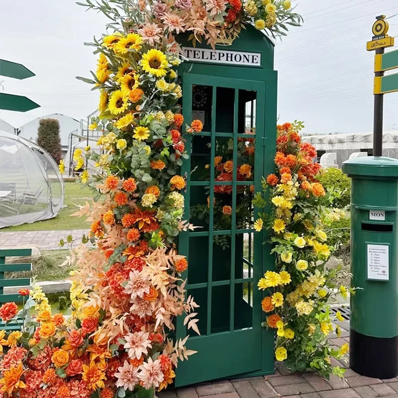 Cabina-de-tel-fono-colgante-de-pared-fila-de-flores-artificiales ...