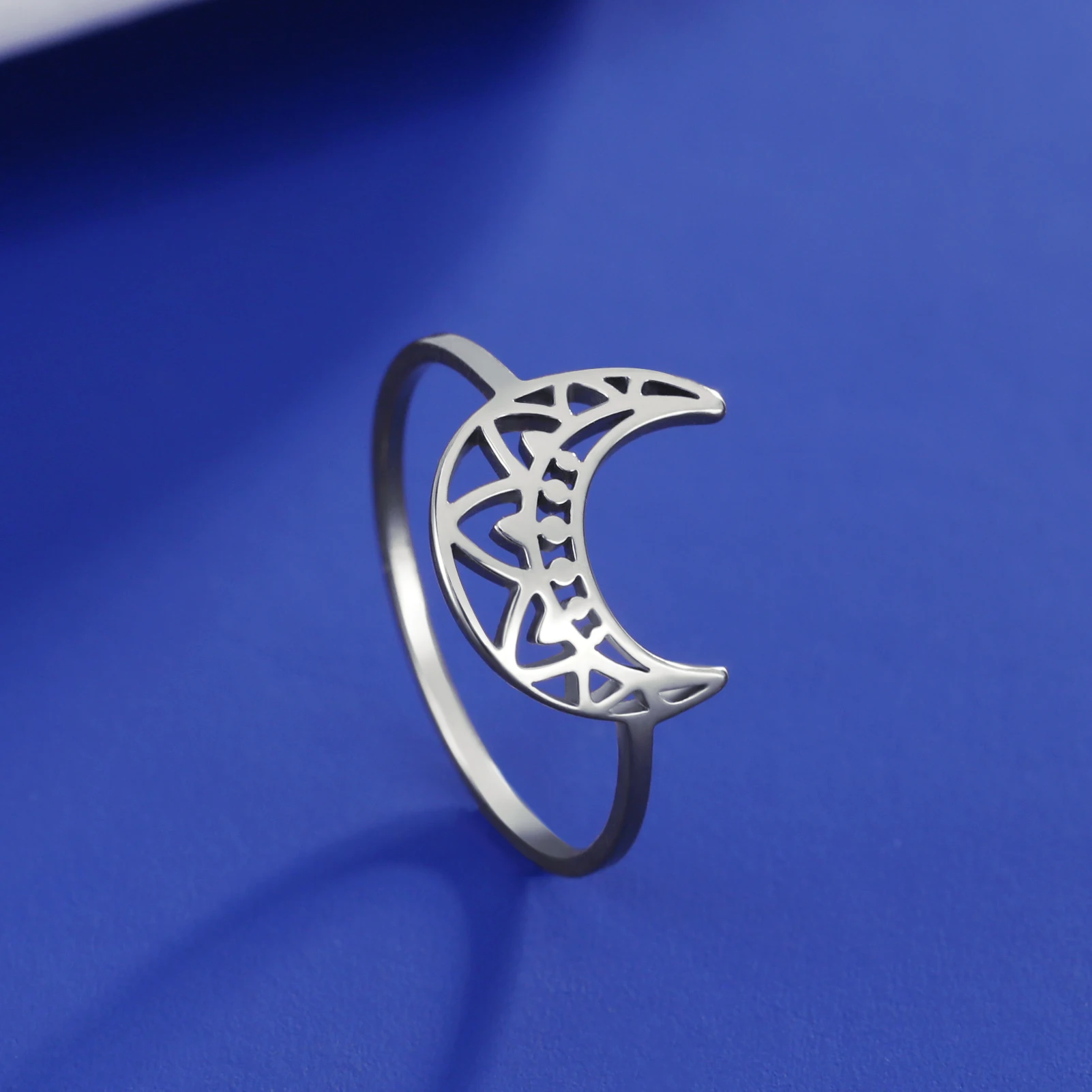 Skyrim Crescent Moon Lotus Ring Stainless Steel Women's Finger Rings ...