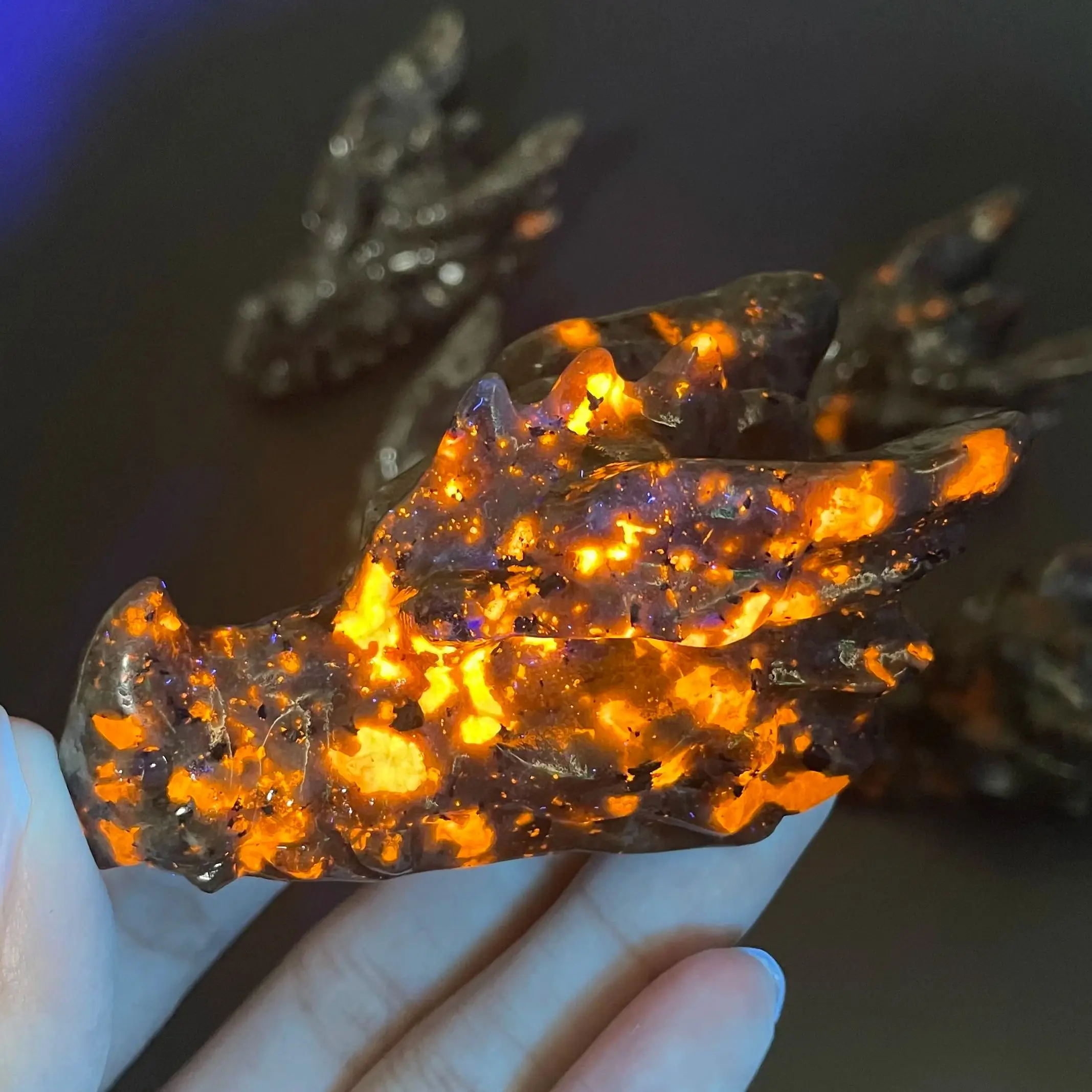 Natural-Yooperlite-Crystal-Flame-Stone-Dragon-Head-Hand-Carved-Crafts ...