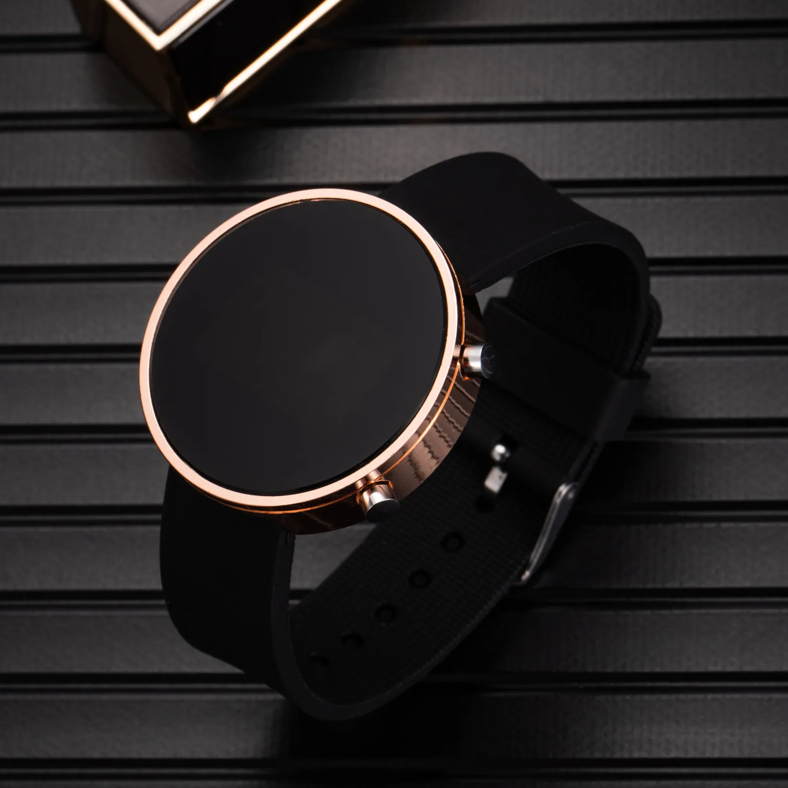 Fashion Women Digital Wrist Watches Simple Round Dial Led Watch for ...