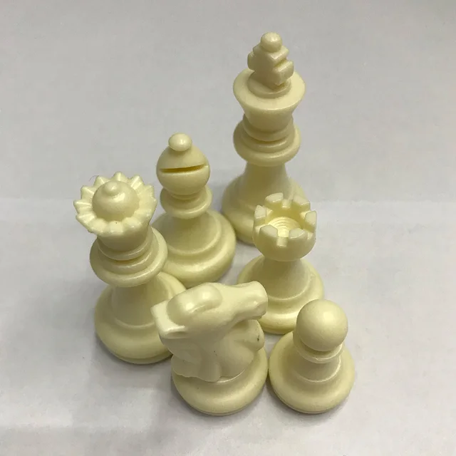 32 Medieval Plastic Chess Pieces Set King Height 49mm Chess Game ...