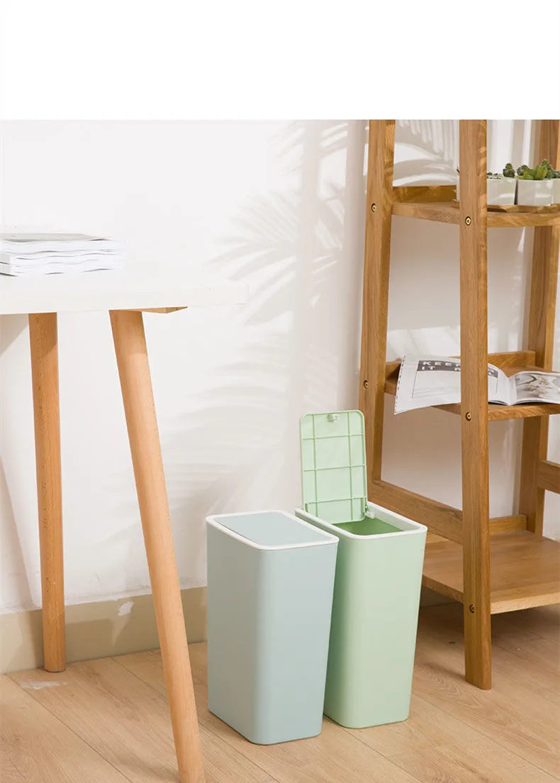 La couleur noire Poubelle de cuisine en plastique, tri des ordures ...