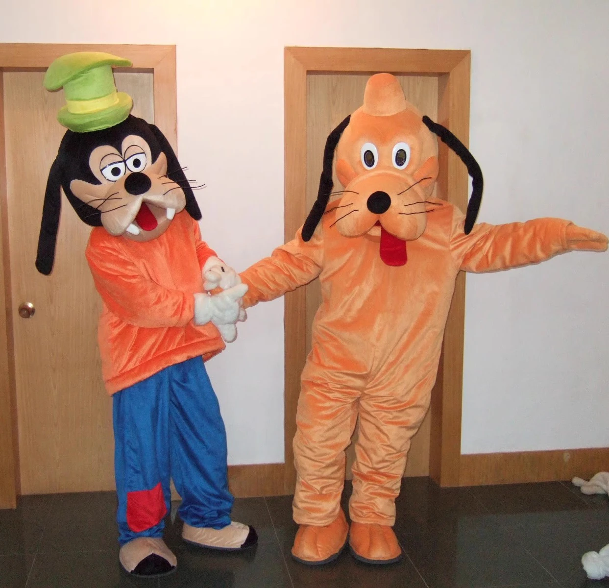 Snoopy Goofy Mascot Costume: The Ultimate Guide for Event Performers ...