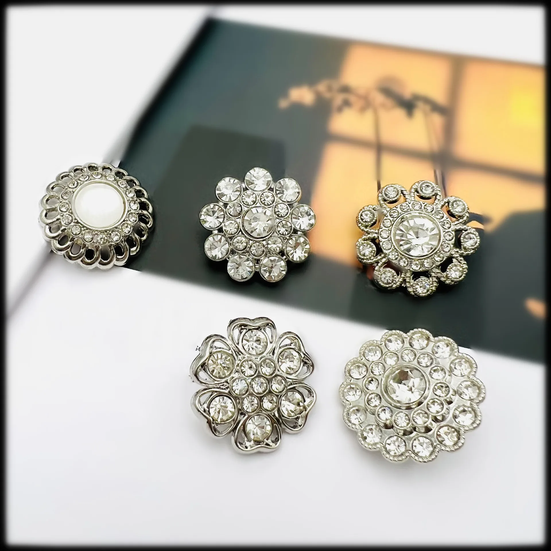 10Pcs/lot Luxury Diamond Flower Metal Button For Shirt Rhinestone ...