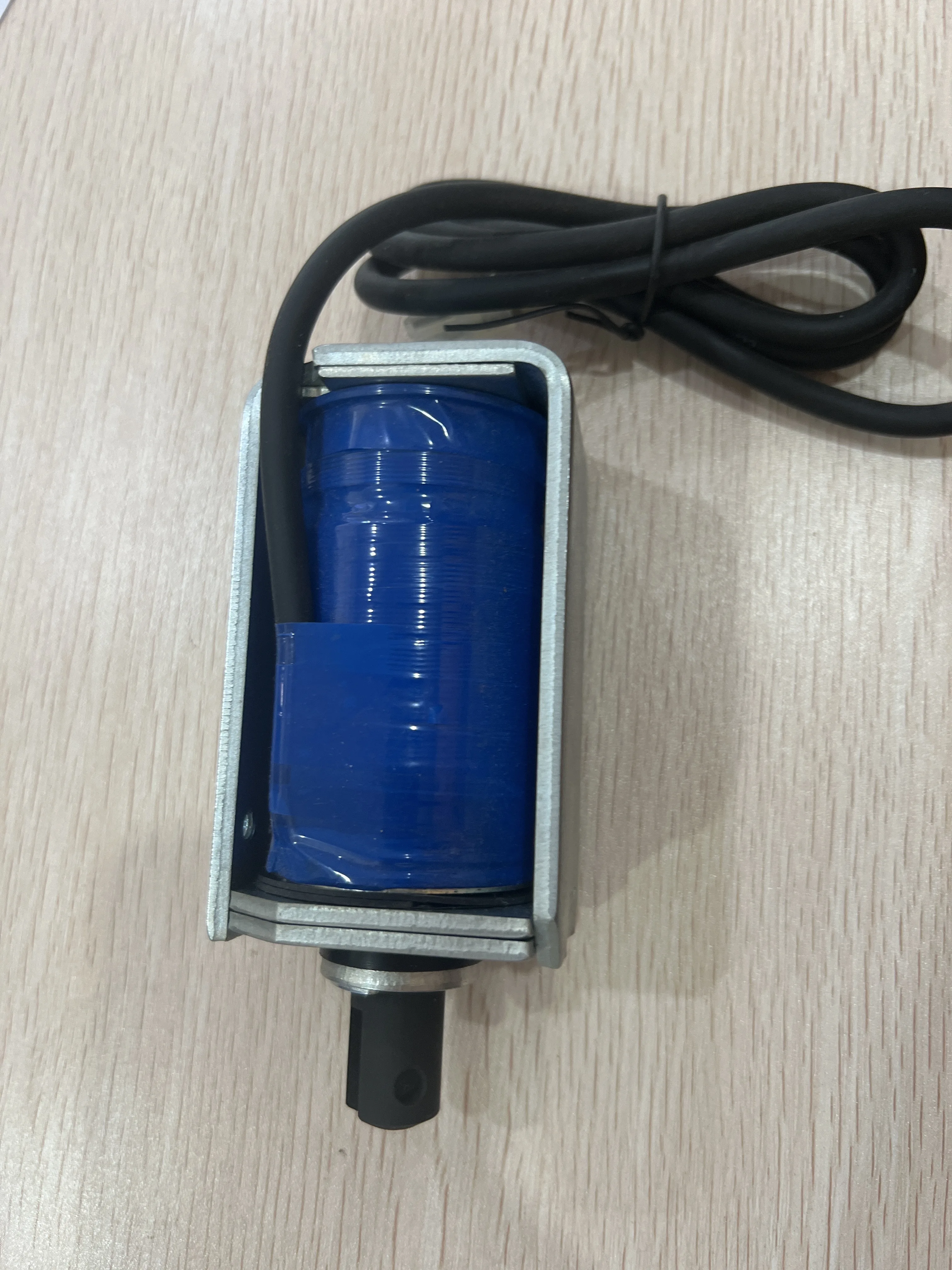 JUKI-DDL-9000B-solenoid-lock-stitch-industrial-sewing-machine-spare ...